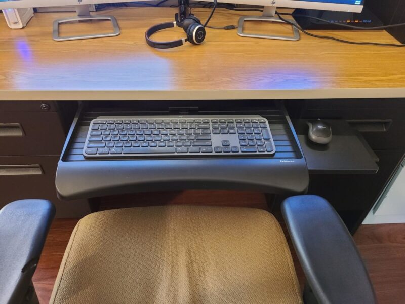 Ergonomic Solutions: The Future of Technology Office Furniture - Cool ...